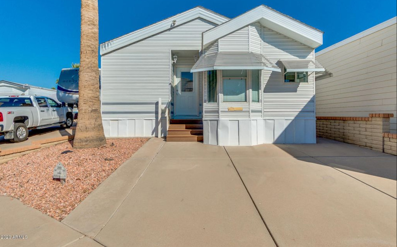 Very Spacious Unit bedroom +, 2 bath with Large Arizona Room ...